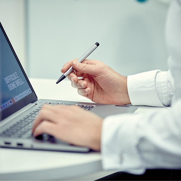 Specialist Risk Group partners with Novidea - Specialistrisk