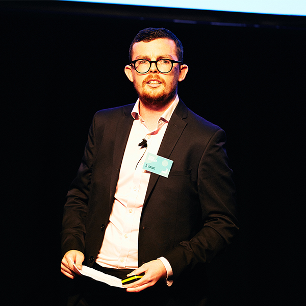 High Potential Programme (HIPO): Greg Bowles - Specialistrisk